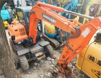 China Used 2017 Doosan Mini Wheel Excavator Doosan Dx60W, Secondhand Doosan 6 Ton hydraulic Mobile Digger Dx60W in Stock for sale