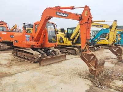 China Used Original Doosan MIDI Excavator Dh80 Secondhand 8 Ton Hydraulic Track Digger Doosan Dh80 Gold High Quality Cheap Price for sale