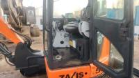 China Japan Used Most Popular Hitachi Mini Excavator Zx55UR, Secondhand 5.5 Ton Track Digger Hitachi Zx5 for sale