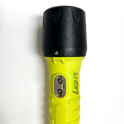 China Heavy Duty Explosion Proof Flashlight with LED Light Source Providing Safe and Illumination for Hazardous Industrial Applications for sale