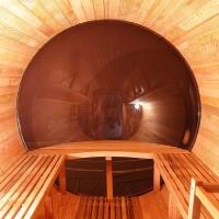 China Panoramic Window Outdoor Steam Wooden Barrel Sauna With Electric Stove for sale