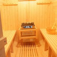China Hemlock Wood Home Commerical Outdoor Tradtional Steam Barrel Sauna 6 Person for sale