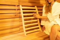 China Bluetooth Music System Outdoor Dry Sauna Relaxation And Health With Tempered Glass Door for sale