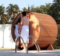 China Canadian Pine Wood Outdoor Barrel Traditional Steam Sauna Room 6000W for sale