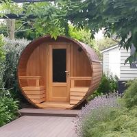 China Canadian Cedar Wood Outdoor Dry Steam Sauna Bath Room Cedar Barrel Sauna for sale