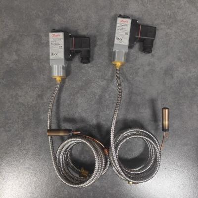 China Danfoss 061B810466 MBC 8100 Temperature Switch 70-120°C IP65 SPDT Automatic Reset for sale