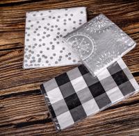China Bulk Disposable Paper Napkins 2 Ply Soft Absorbent 33x33 cm for Home Party Restaurant for sale