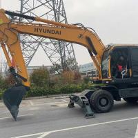 China Used Excavator Hyundai R210-9 Wheel Excavator 0.91m3 Bucket Capacity Middle Excavator for sale