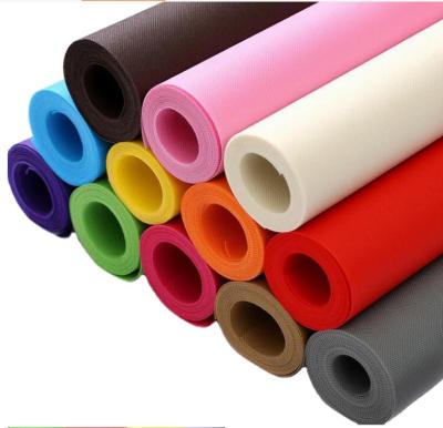 China Embossed Nonwoven PP Fabric Breathable 100% Polypropylene 2.1M for sale