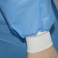 China SSMMS Disposable Surgical Gown Non - woven Fabric Non Sterile Velcro Style for sale