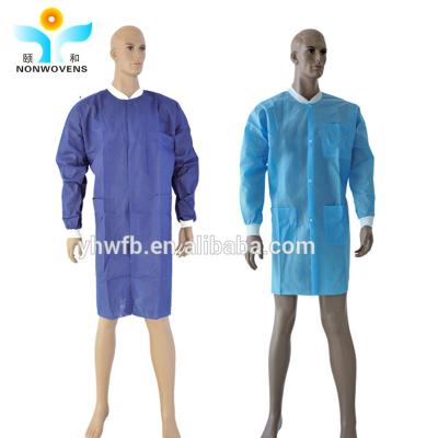 China Breathable Waterproof Disposable White Coat 25-50gsm for Medical for sale