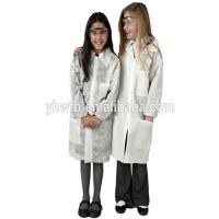 China Unisex 30g Disposable Lab Coat Blue White PP SMS Bacterial Proof for sale