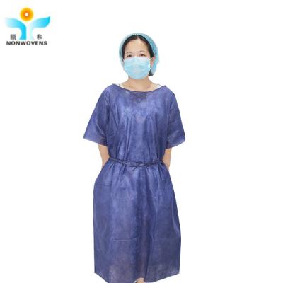 China Sms PP Nonwoven Fabric Medical Isolation Gown with Short Sleeve for sale