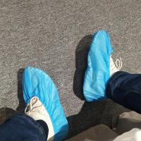 China Rainproof Anti Skid Nonwoven Disposable Shoe Covers Sustainable for sale