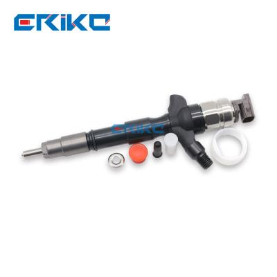 China Common Rail Diesel Injector 295050-0070 23670-30380 for Diesel Engines 100% New for sale
