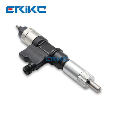 China Denso Common Rail Injector 095000-8901 8-98151837-0 for Isuzu 4HK1 5.2L 600g for sale
