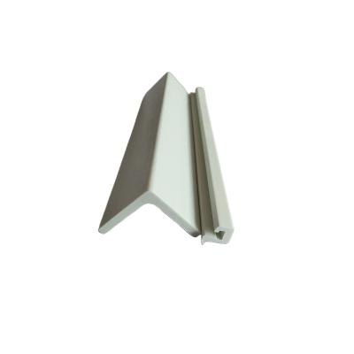 China Fiberglass Angle FRP Angle Structural FRP Angle Pultrusion for sale