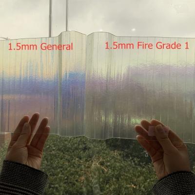 China Factory 1.5mm Thick Fiberglass Corrugated Roofing Sheet for Skylight for sale
