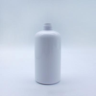 China White 300ml PET Plastic Lotion Bottles With Spray Pump Round Boston Bottle for sale
