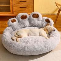 China Queeneo Wholesale Fashion Plush Warmth Pet Cushion Cartoon Bear Paw Cat Dog Bed Donut Design for sale