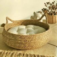 China Pure Hand-Woven Rattan Cat Nest Universal Warm Pad for Small Animals Four Seasons Removable Washable Winter Pet Supplies Solid for sale