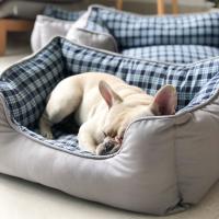 China Wholesale Four Seasons Luxury Modern Style Eco-Friendly Cotton Linen Waterproof Comfortable Collapsible Travel Dog and Cat Beds for sale