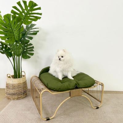 China New Design Iron Woven Square Stylish Gold Eco-Friendly Waterproof Dog/Cat Sofa Bed with Removable Washable Cushions for sale