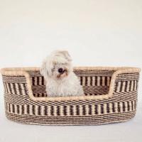 China Ghanaian Handmade Seagrass Rectangle Fashion Dog & Cat Kennel Pet Bed with Removable Cover Washable Storage Basket for sale