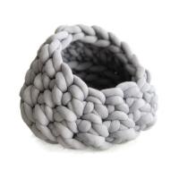 China Ins Style Handmade Woven Fashion Faux Fur Colorful Luxury Small Size Stuffed Cotton-Filled Dog Cat Bed with Twist Soft for sale