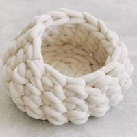 China Ins Style Handmade Woven Fashion Faux Fur Colorful Luxury Small Size Stuffed Cotton-Filled Dog Cat Bed with Twist Soft for sale