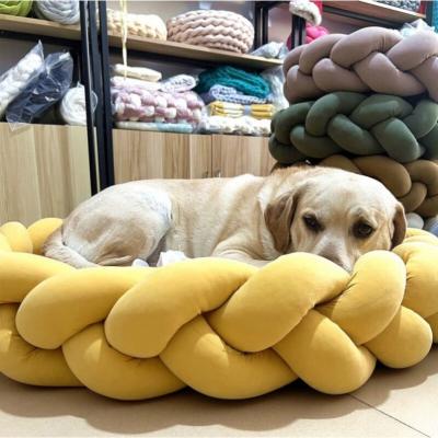 China New Super Soft Detachable Creative Anti slip Cat Nest Dog Bed Removable and Washable, Handwoven Dog Nest Cat Nest for sale