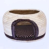 China Luxury Hand Woven Natural Classic Water Hyacinth Banana Leaf Cat Bed Cave Carton All Seasons Hand Washable for sale