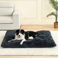 China Soft Long Plush Classic Rectangle Dog & Cat Bed Eco-Friendly Durable 100% Cotton Sofa Style Packed in Carton for sale