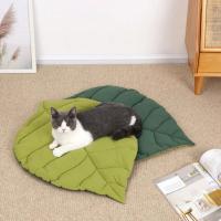 China Round Waterproof Dog Sleeping Pad Travel Washable Couch Cover Furniture Puppy Mat Reversible Pet Bed Anti-Slip Home Decor for sale