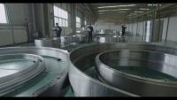 China Large Size Bearing/Turntable Bearing/Internal Gear Slewing Ring Bearing/Yrt Bearing/Cross Roller Bearin for sale