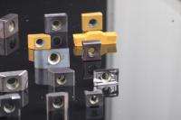 China GY70 GY83 Cutting Insert For Automotive Engine Parts Machining for sale