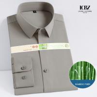 China Men's Black Non Iron 100% Cotton Dress Shirt with Neck Liner Protection Stain Sticker for sale