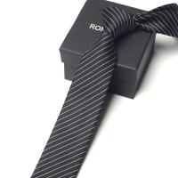 China Solid Mens Skinny Silk Tie 7cm Width for Wedding Suits in Gift Box for sale