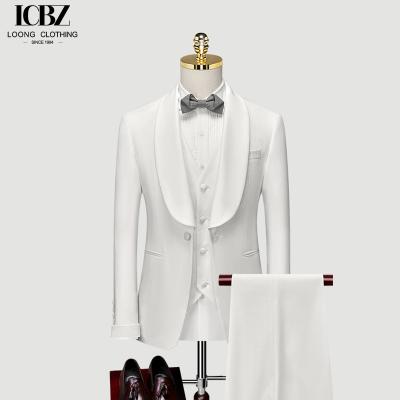 China Custom Men's Wedding Suit Groom Tuxedo with Logo Printing in Wool Blend Fabric Sizes S-3XL for sale