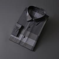 China Plus Size Men's Dress Shirts in Solid Color Poplin Fabric with Covered Button Closure for sale