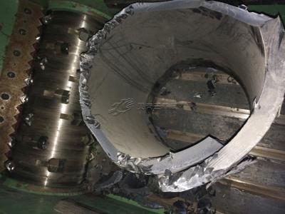 China Waste Large SS 800 HDPE Plastic Shredder Machine Bottle SKD11 for sale
