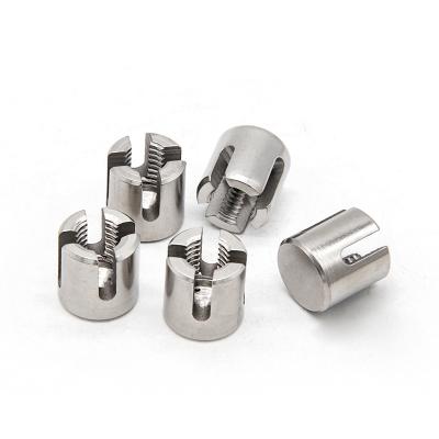 China Stainless Steel Cross Wire Rope Clip - Heavy Duty 304/316 Marine Grade Fitting with 1000pcs MOQ for sale