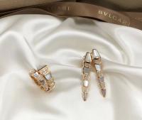 China Luxury 18K Gold Diamond Ring with Natural White Pearl Shell - Custom Jewelry with 1 Piece MOQ and Export Packaging for sale