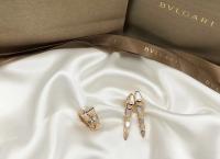 China Luxury 18K Gold Diamond Ring with Natural White Pearl Shell - Custom Jewelry with 1 Piece MOQ and Export Packaging for sale