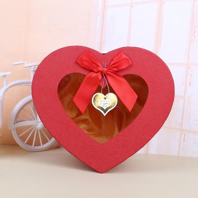 China Customized Heart-Shaped Flower Gift Box Packaging with Rigid Box and Matt Lamination for sale