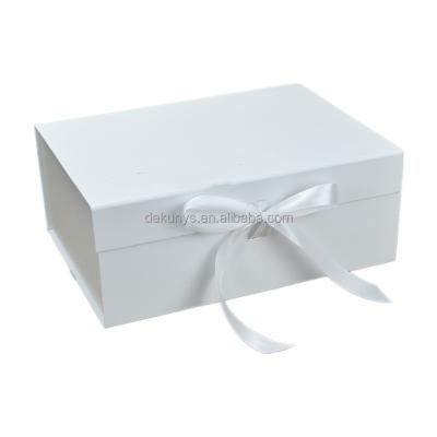 China Recyclable Dekun Custom Luxury Cuboid Aper Jewellery Book Shape Folded Paper Packaging for sale
