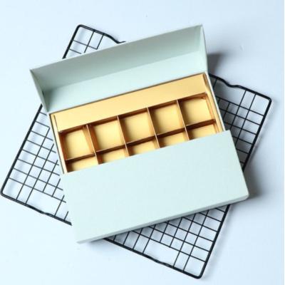 China Custom Creative Round and Shape Luxury Chocolate Packaging Box with Clear Window for sale