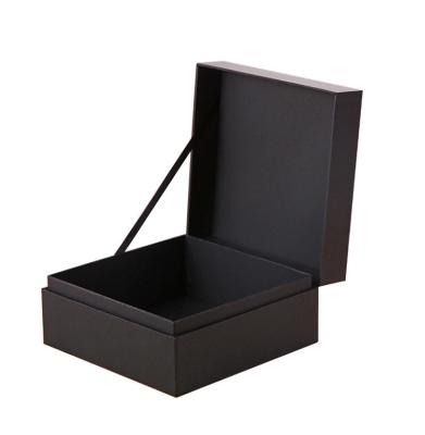 China Custom Order Colorful Hard Retail Shipping Recyclable Gift Paper Box with Your Logo for sale