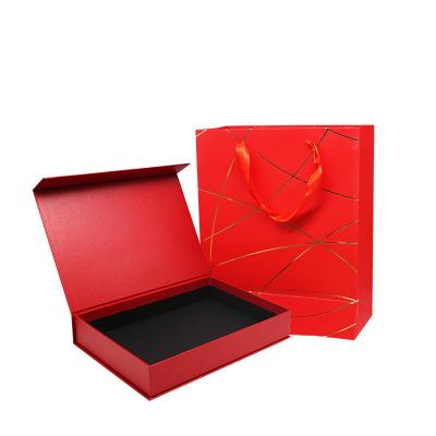 China Custom Order Luxury Black Magnetic Jewelry Box Packaging with Foldable Design and Logo for sale