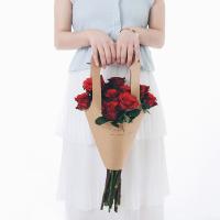 China Portable Flower Carry Bag with Eco-Friendly Paperboard Carrier and Kraft Paper Handle for sale
